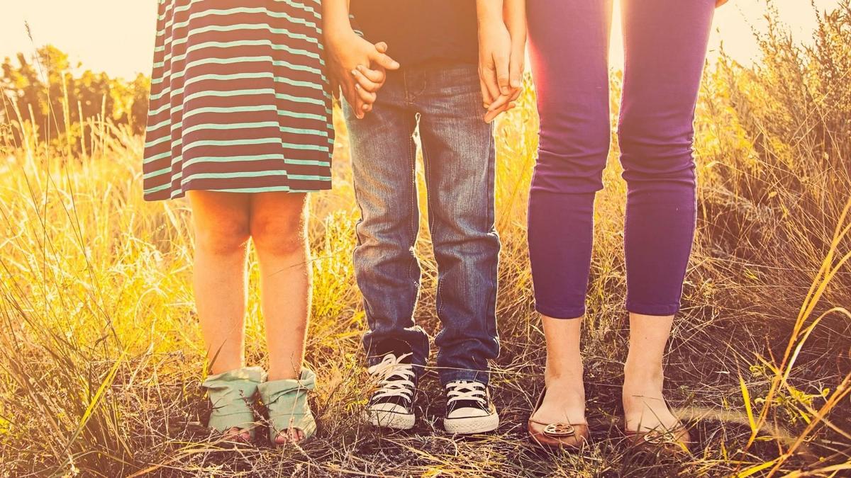 Webinaari: Surevan sisaruksen tukeminen - Kympin Lapset ry