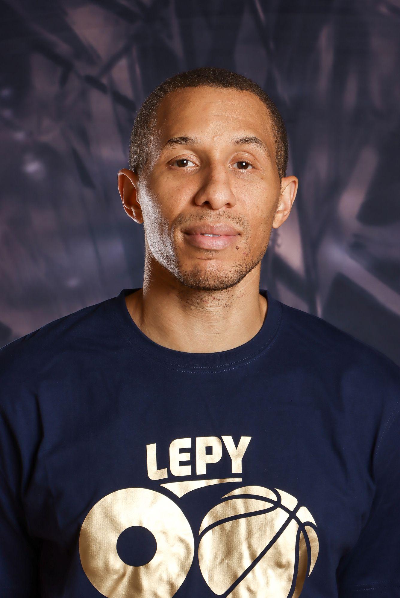 Nigel Moore jatkaa LePyssä - Leppävaaran Pyrintö ry.