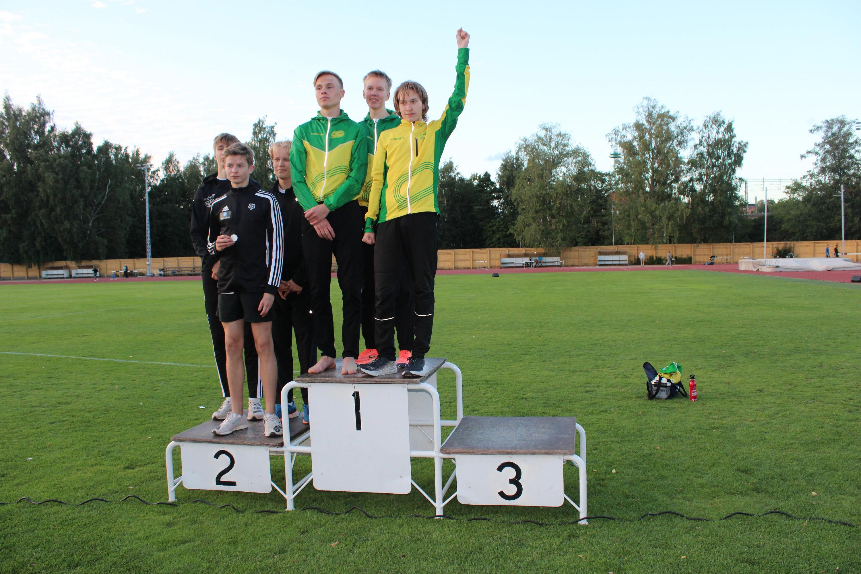 Aluemestaruusviesteistä kaksi mestaruutta - Kenttäurheilijat-58 ry