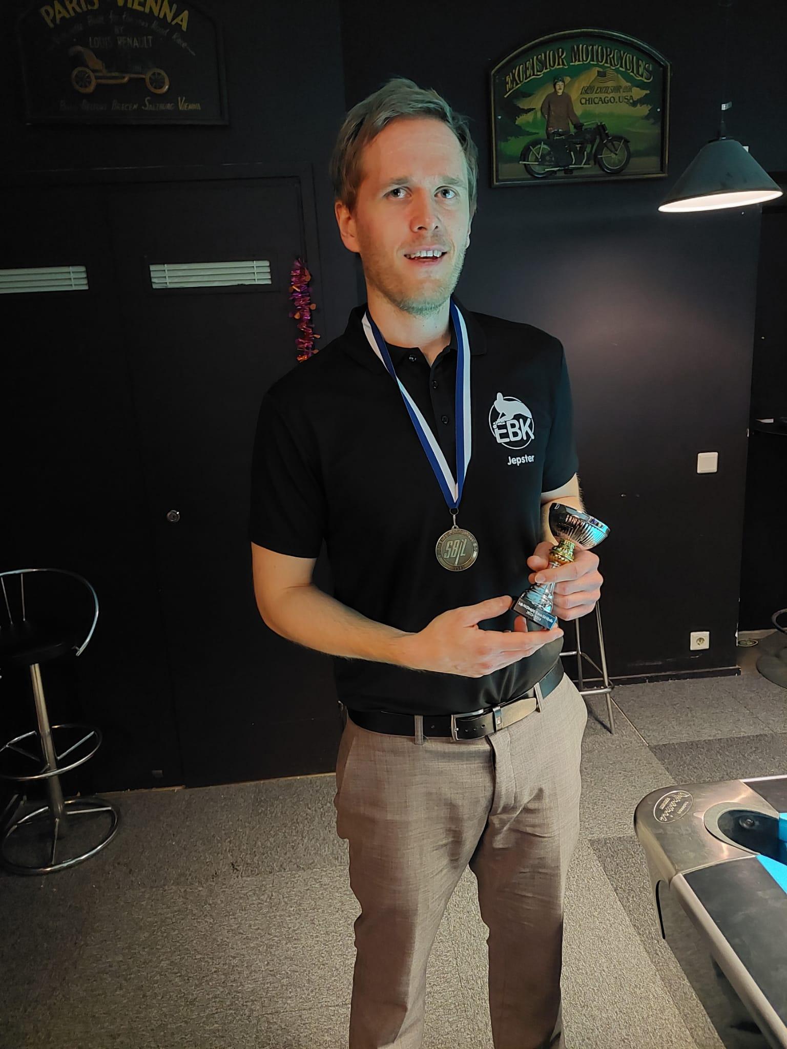 Jesse Särkisilta voitti SM-pronssia Straight Poolissa - Espoon ...